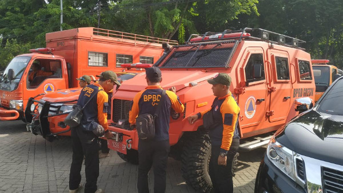 Melihat Mobil Ampibi Milik BPBD Gresik Siap Bantu Evakuasi Korban Banjir