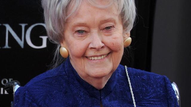 Lorraine Warren Meninggal Dunia, Ini Fakta Paranormal yang ...