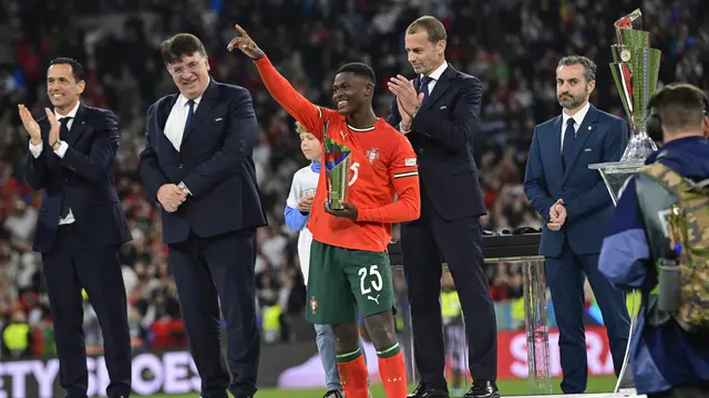 Nuno Mendes Kantongi Mohamed Salah, Bukayo Saka, hingga Lamine Yamal: Bek Kiri Terbaik Dunia ...