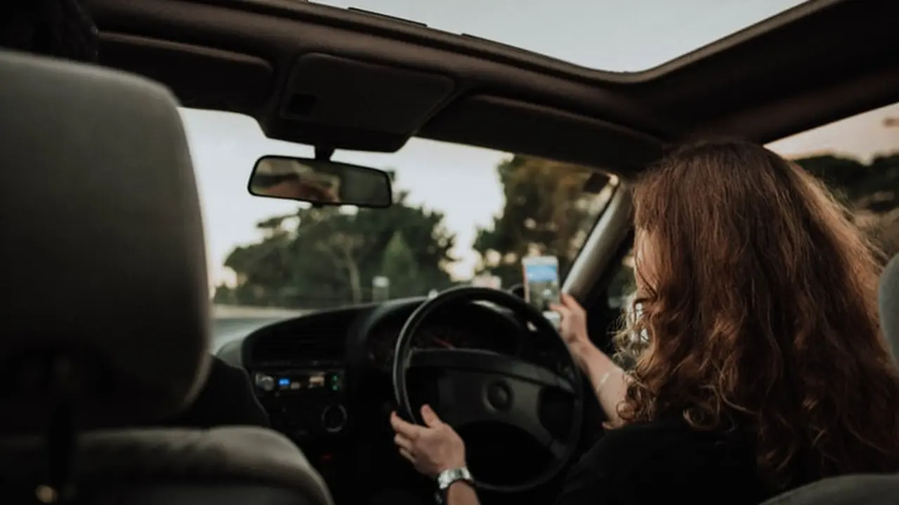 Perempuan Semakin Dominasi Jalanan Sebagai Pengendara dengan ...