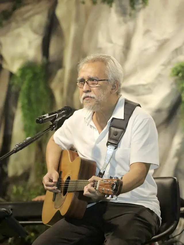 Iwan Fals Ada di Kategori Male Singer Of The Year Indonesian Music ...