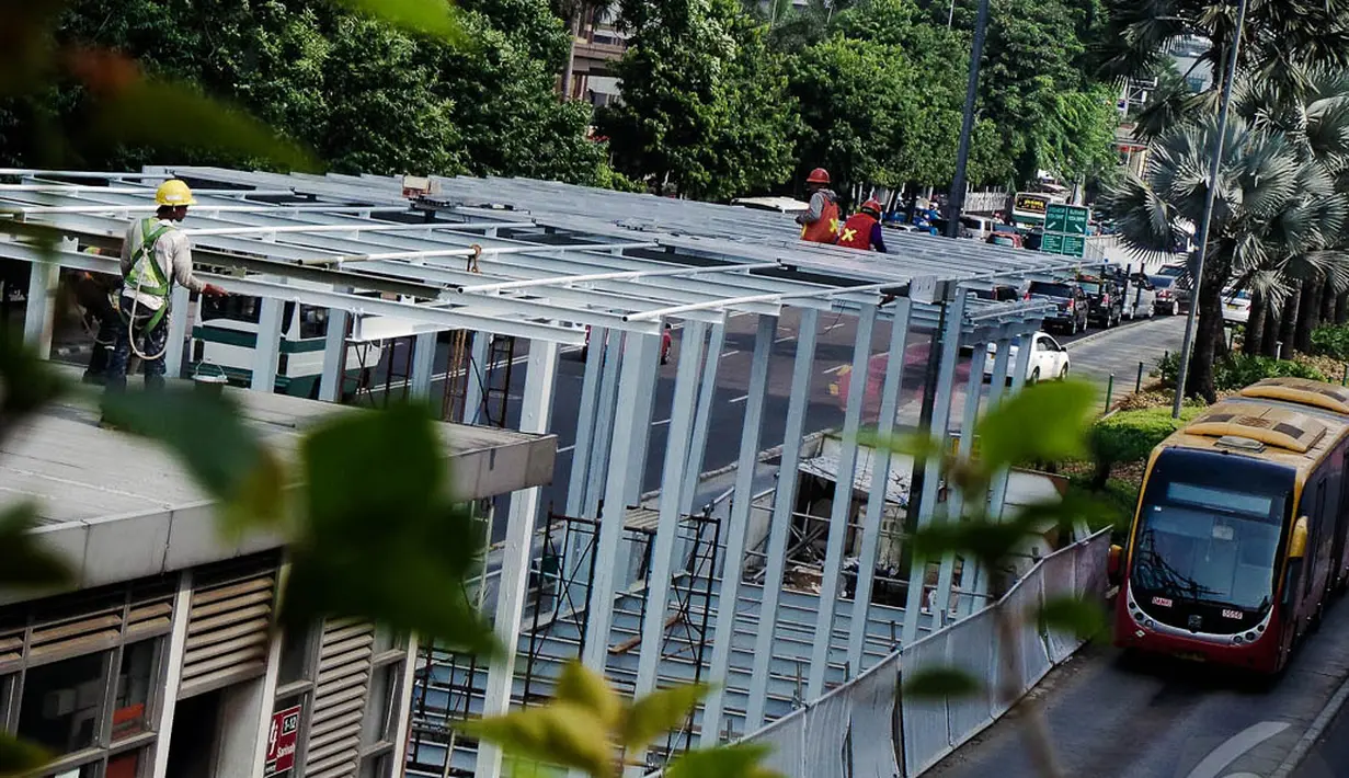 Halte Busway Sarinah Dibuat Lebih Besar - Foto Liputan6.com