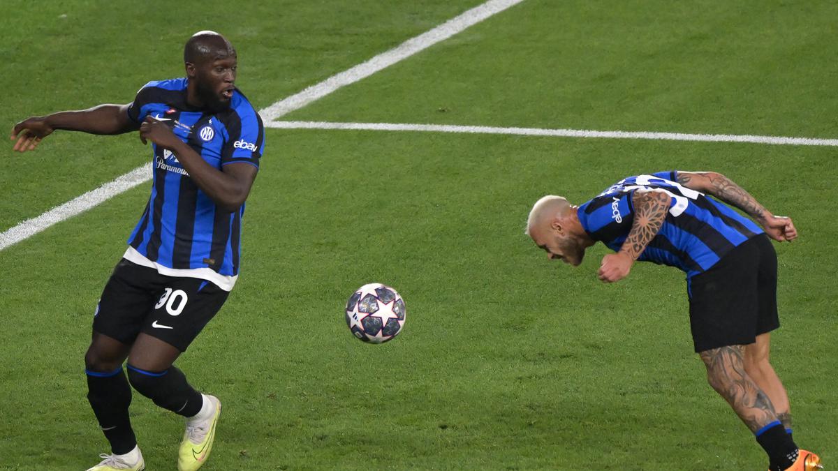 Federico Dimarco Sebal Inter Milan Kalah Tipis dari Man City di Final ...