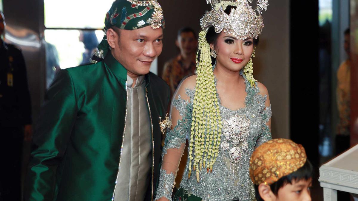 Sebelum Wikan, Iwa K Sempat Nikahi 'Daun Muda' Lain