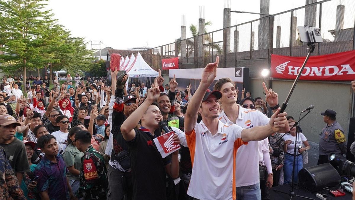 Komunitas Honda PCX Ramaikan MotoGP Mandalika 2024, Sempat Bertemu Joan ...