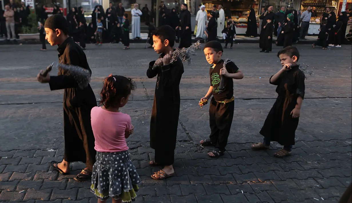 FOTO: Suasana Perayaan Asyura di Karbala - Foto Liputan6.com