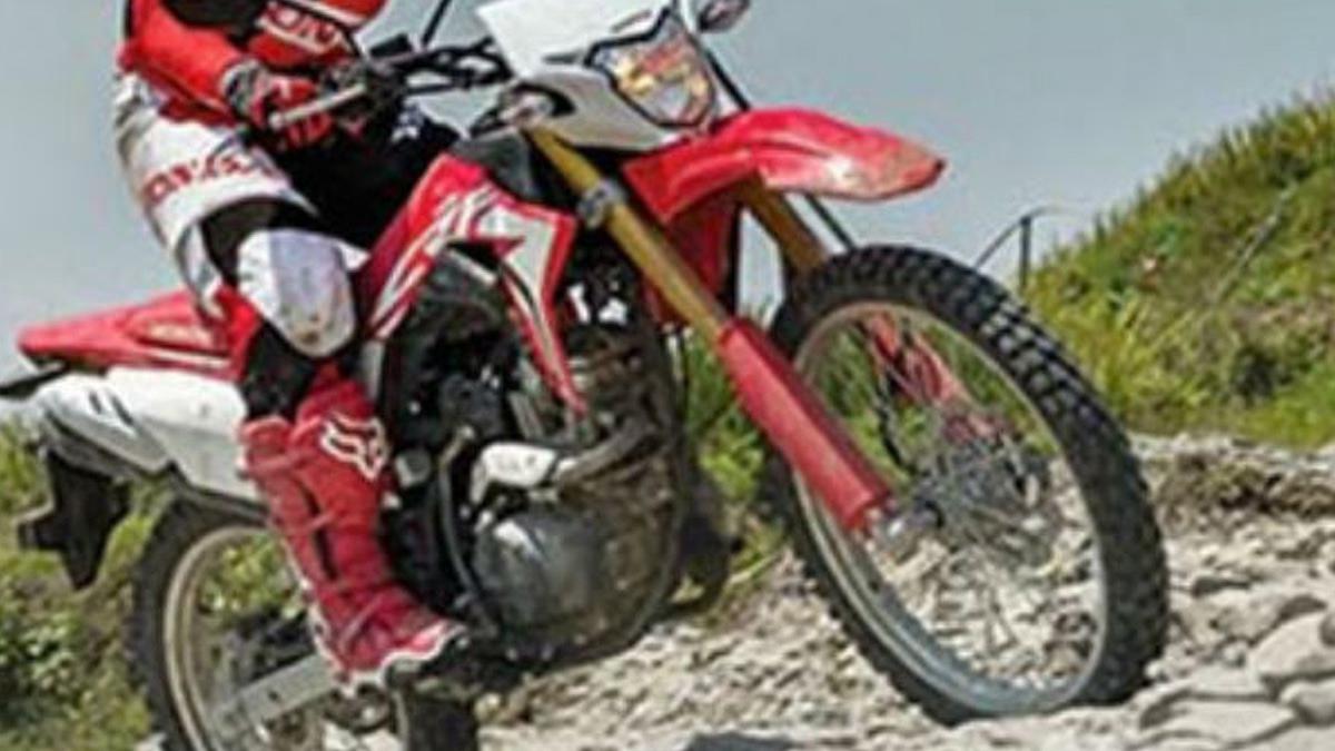 Cara Pilih Sepatu yang Tepat Buat Main Off-Road Pakai Motor Trail ...