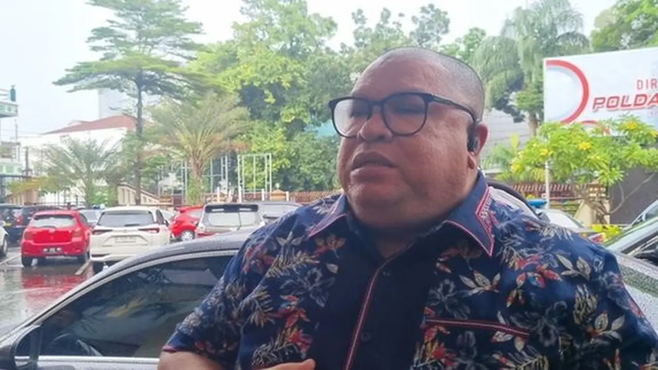 Razman Nasution Klarifikasi Statusnya Bukan Lagi Pengacara: Bohong ...