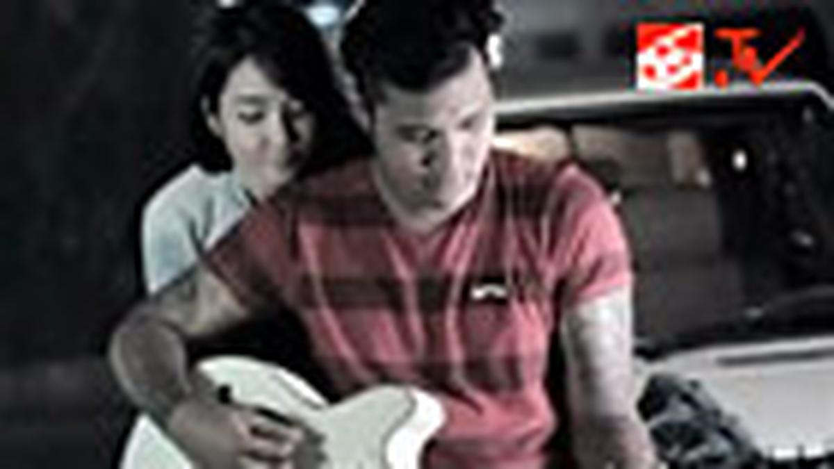 Last Child feat.Giselle - Seluruh Nafas Ini - Video Liputan6.com