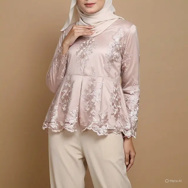 7 Model Atasan Brokat Kekinian Padu Padan Usia 30 Tahun ke Atas