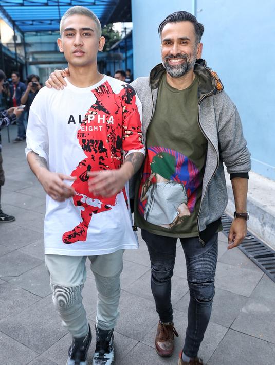 Jeremy Thomas dan Ina Sambut Gembira Kembali Bersama Putranya - Photo ...