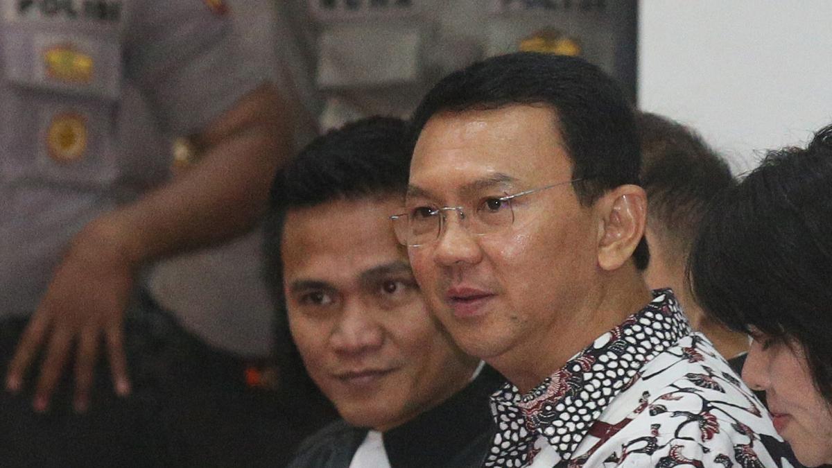 Ahok Ingin Perbaiki Makam Mbah Priok - News Liputan6.com