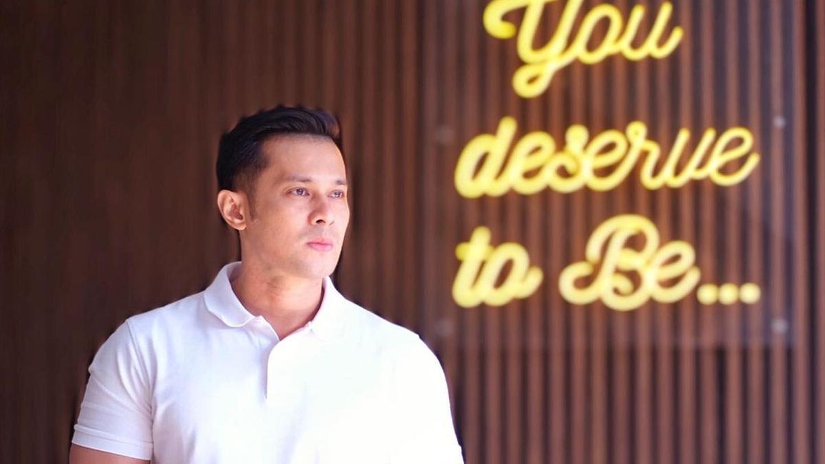 5 Potret Aktor Afdhal Yusman yang Semakin Keren di Usia 38 Tahun