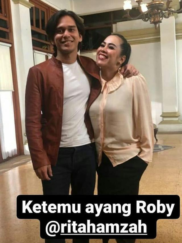 7 Potret Rangga Azof dengan Pemain Buku Harian Seorang Istri, Curi ...