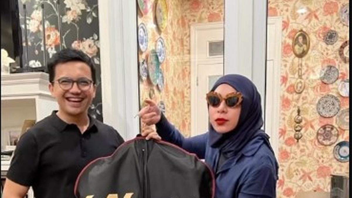 Sahrul Gunawan Mulai Fitting Baju Pernikahan, Dibantu Melly Goeslaw dan ...