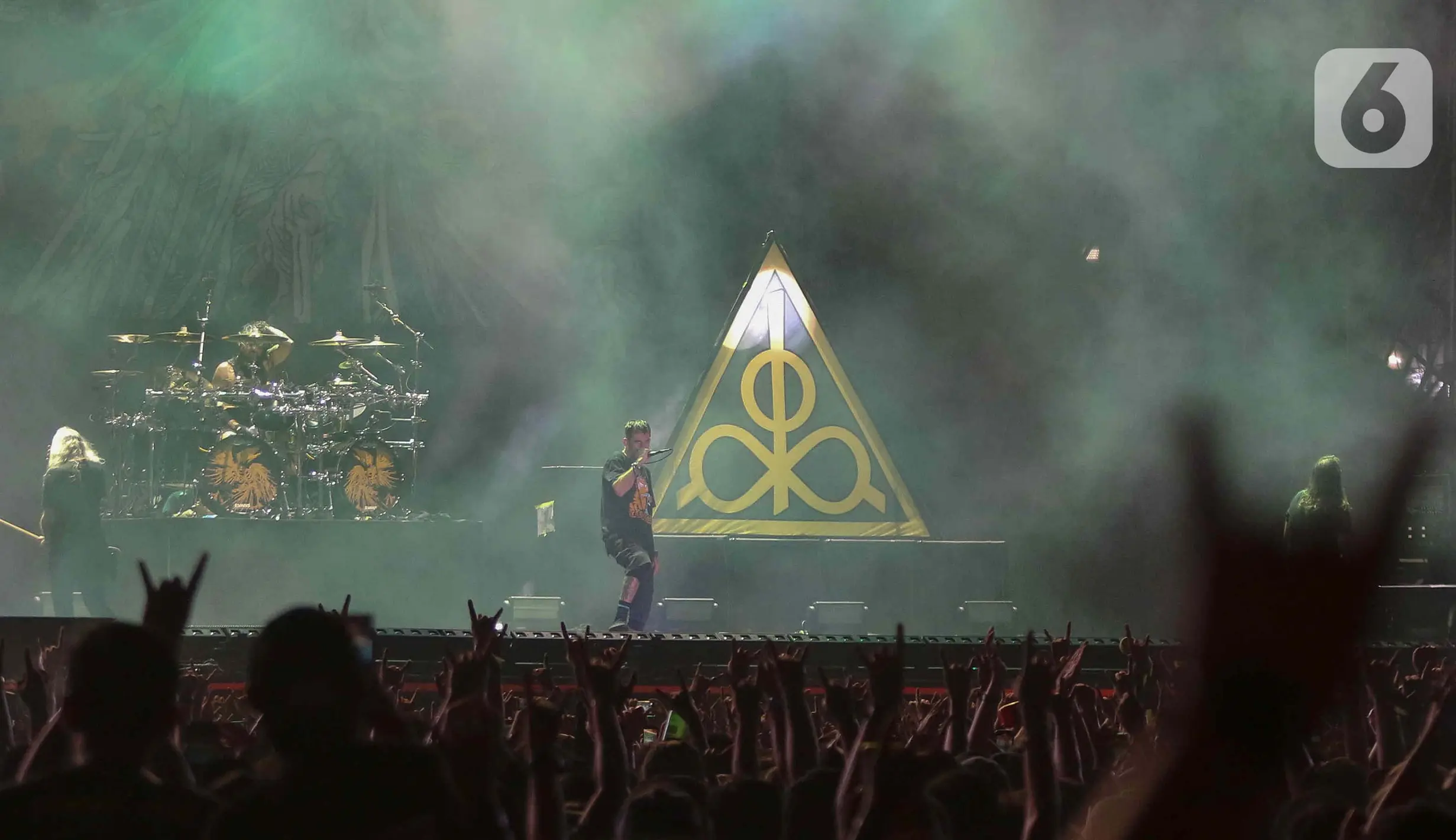 Aksi Lamb of God Gemuruhkan Hari Kedua Hammersonic Festival 2024 - Foto ...