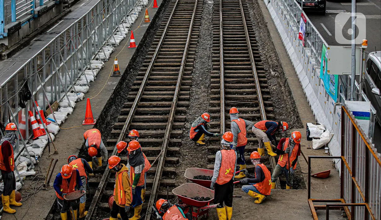 Jalur Rel Trem Masa Kolonial Belanda Kembali Ditemukan - Foto Liputan6.com