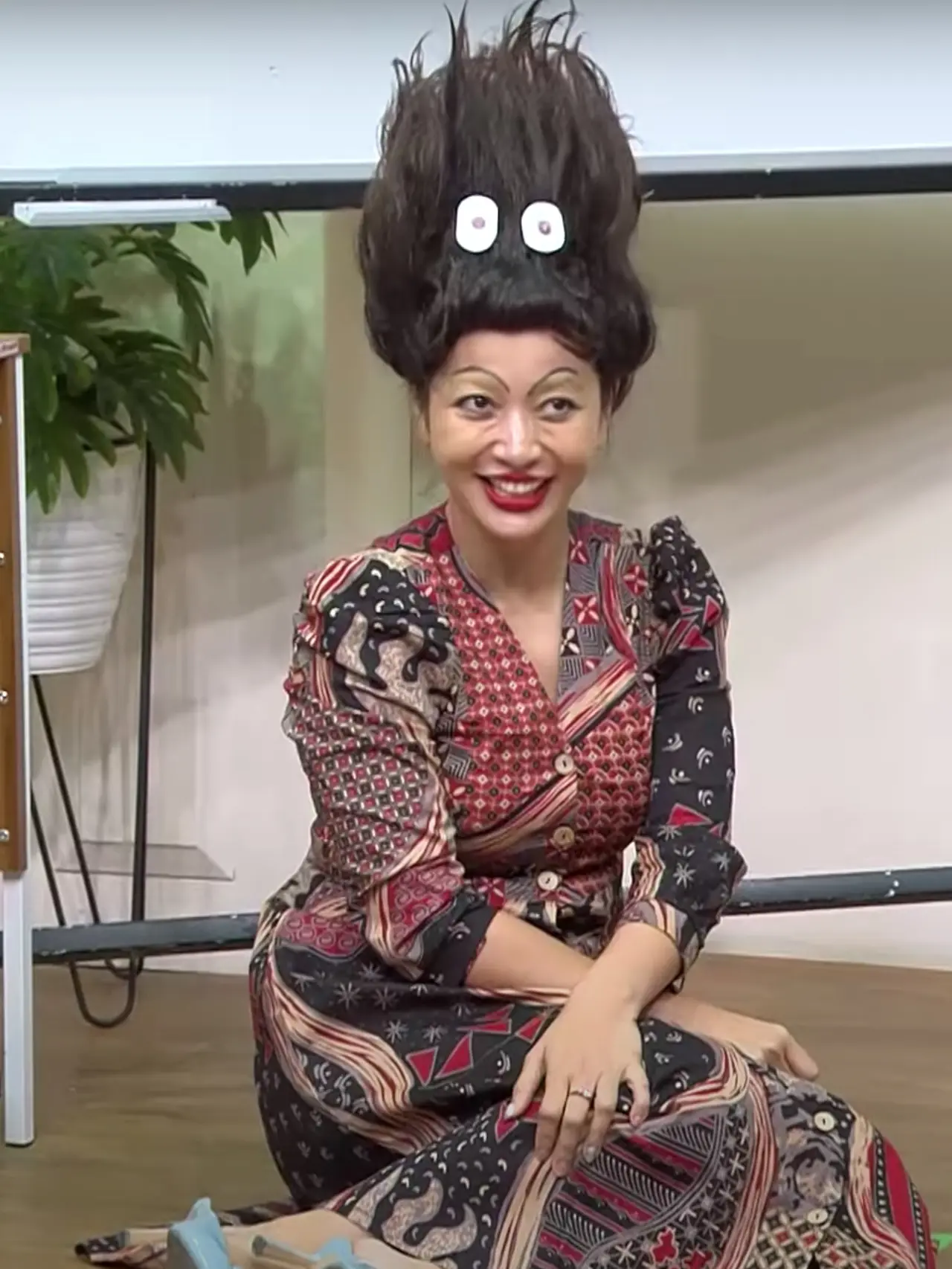 6 Potret Hesti Purwadinata Cantik Natural Ala Acara Lawak, Warna Eye Shadow-nya Secerah Masa ...