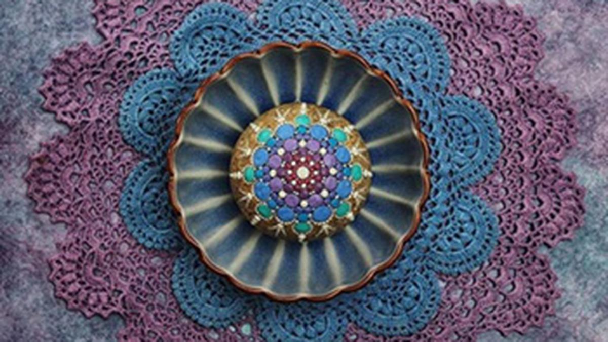 Inspirasi Mempercantik Batu Dengan Melukisnya - Photo Fimela.com