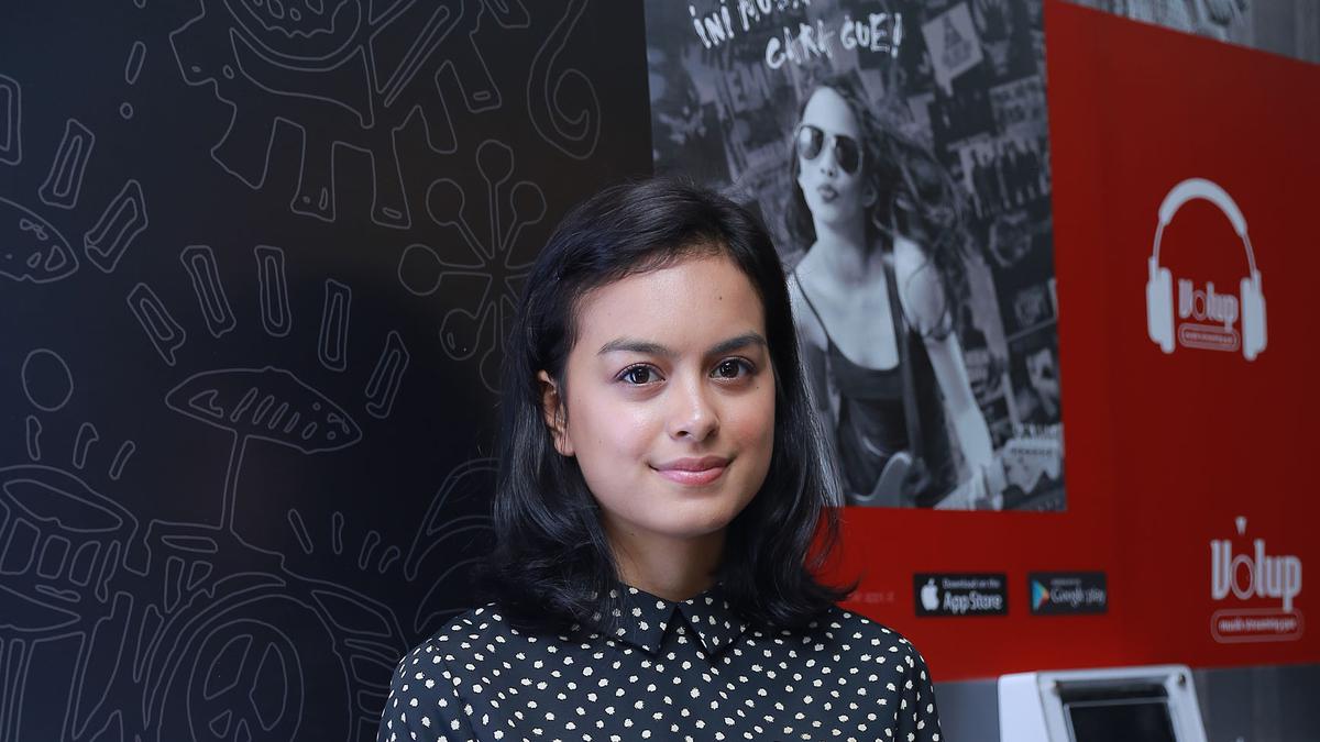 And So It Begins, Penantian Dua Tahun Eva Celia - Entertainment Fimela.com