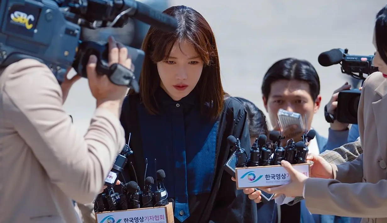 Kehidupan Lee Ji Ah yang Sempurna Berubah dalam Sekejap di Queen of ...