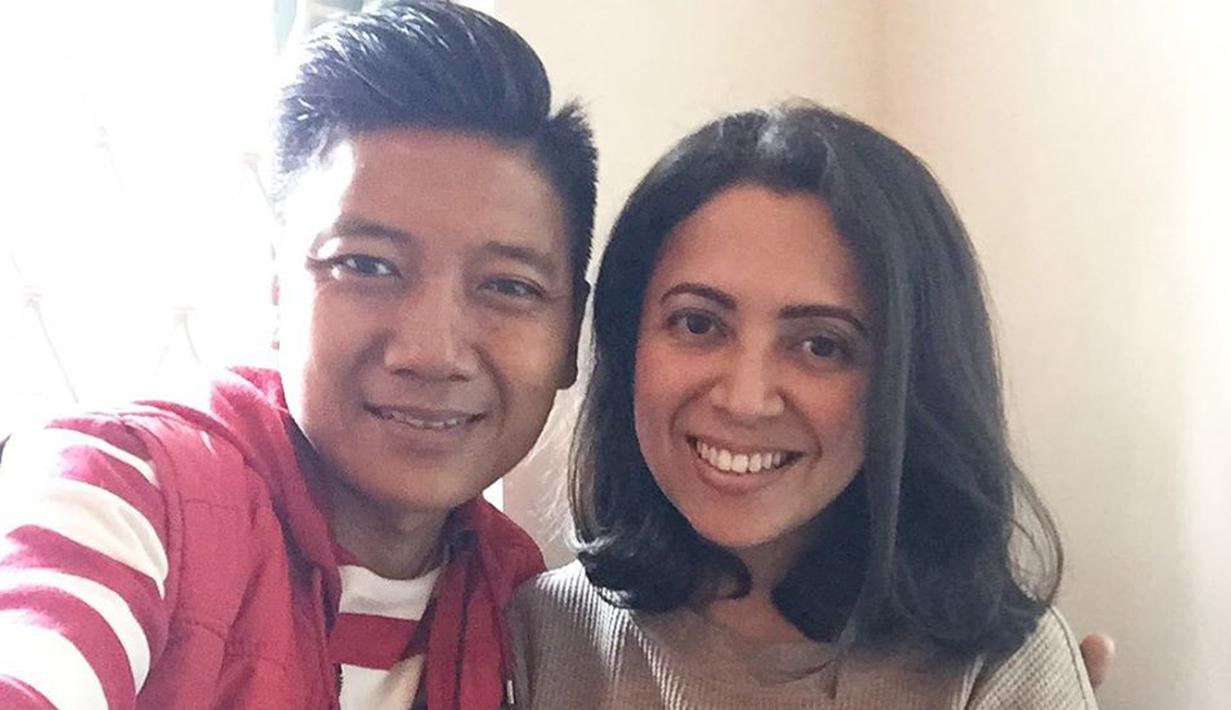 FOTO: Pamit dari Base Jam, Intip Momen Manis Adon dan Istri - Foto ...