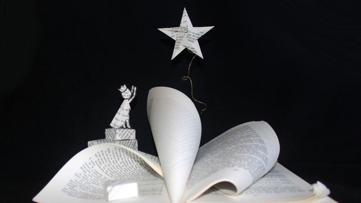 Memberi Nyawa Buku Bekas dengan 7 Pop Up Kertas Berikut Ini - Lifestyle ...