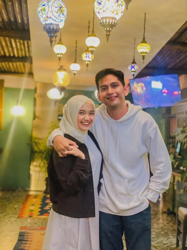 7 Potret Mesra Nabila LIDA dan Ilyas Bachtiar yang Kini Resmi Pacaran ...