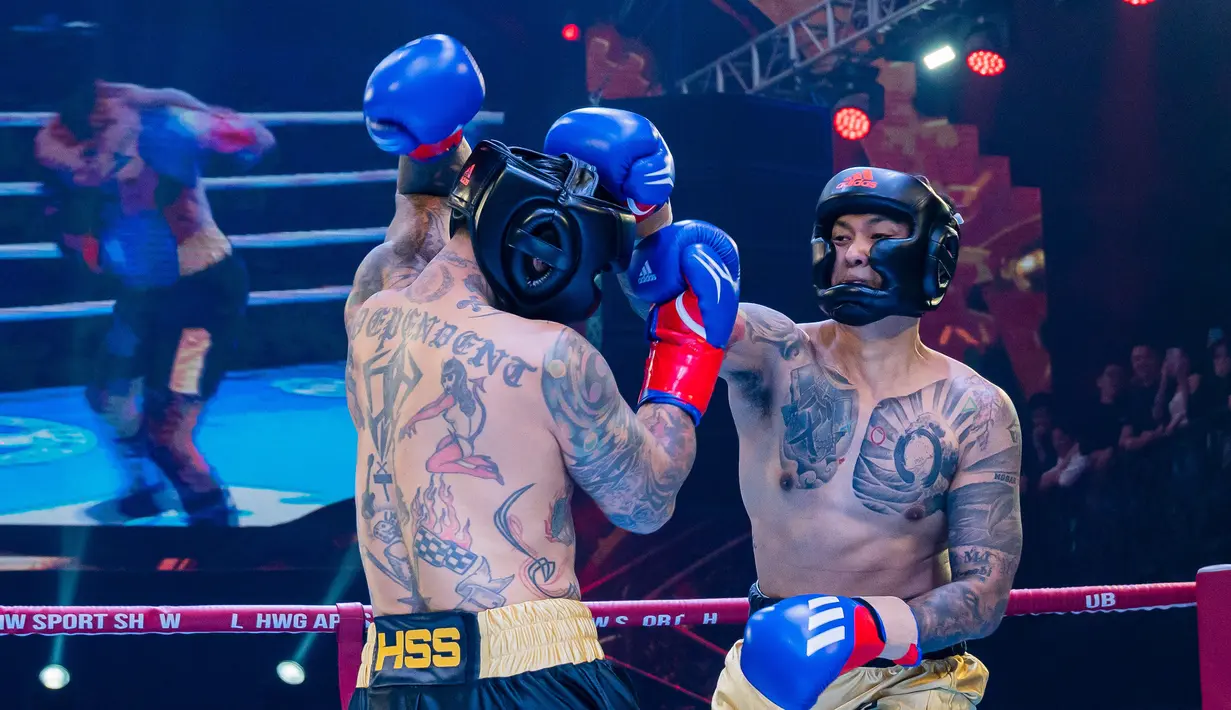 Foto: Uus Baku Hantam dengan Jerinx di Holywings Sport Show Series 3 ...