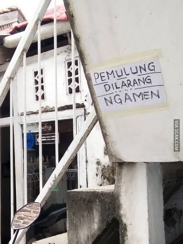 6 Tulisan Peringatan untuk Pengamen yang Datang ke Rumah Ini Bikin Dahi ...