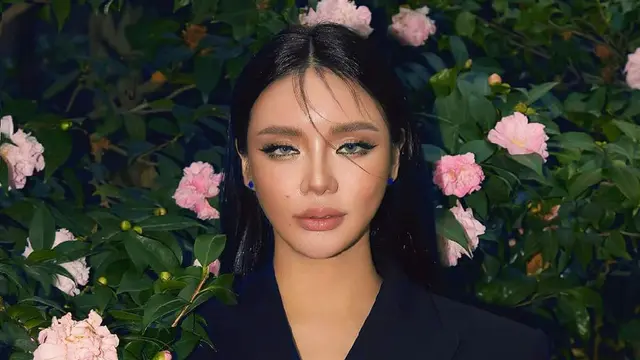 Lebih Dekat dengan Kehidupan Kim Lim, Influencer Sosialita Terkenal ...