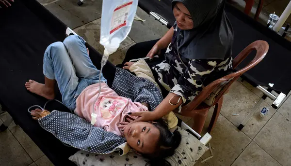 Feses Warna Hitam Artinya Apa? Kenali Penyebab, Gejala, dan Kaitannya ...