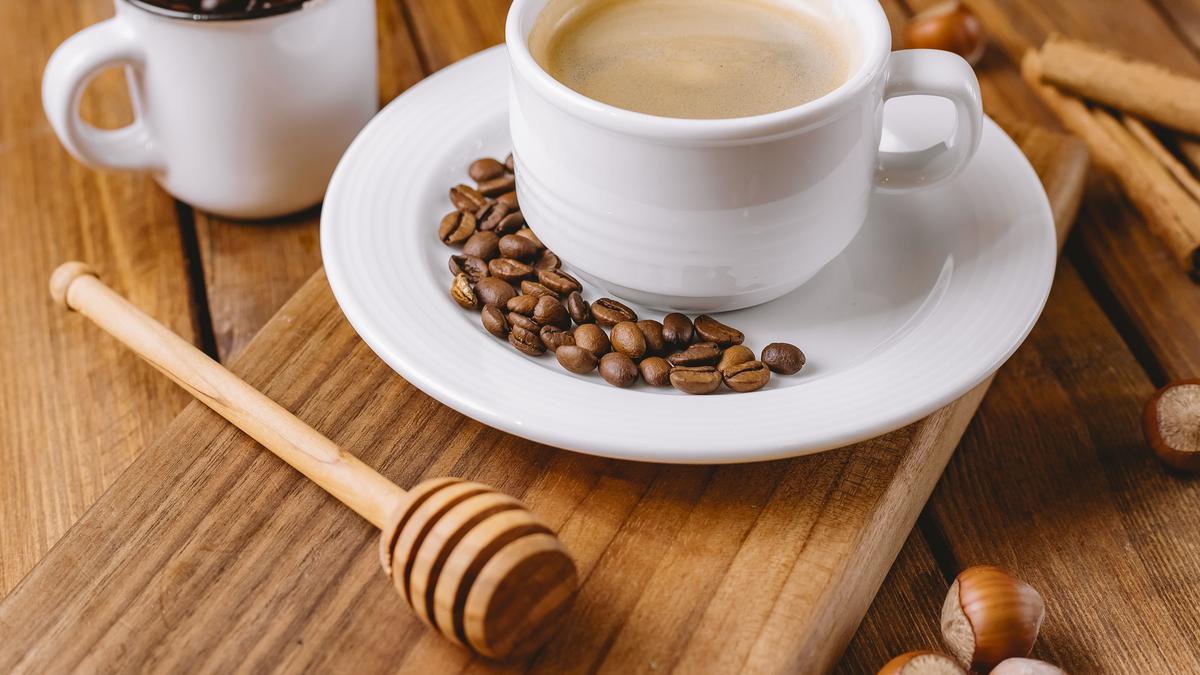 Resep Kopi Susu Hangat Ala Rumahan yang Nikmat - Food Fimela.com