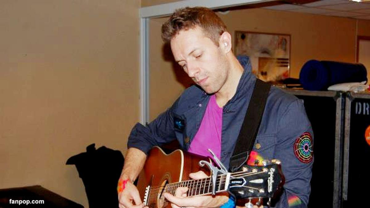 Temui Fans Coldplay, Chris Martin Kucurkan Air Mata - ShowBiz Liputan6.com