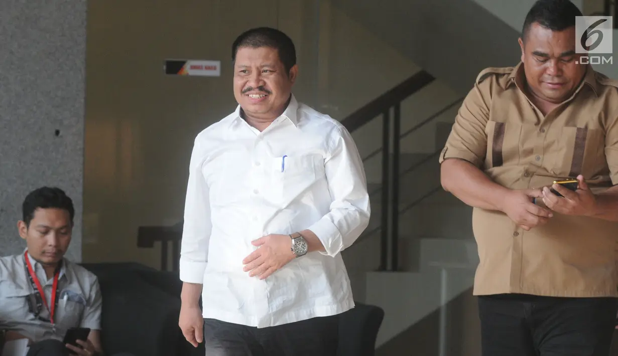 FOTO: Ekspresi Bupati Bengkalis Usai Jalani Pemeriksaan di KPK - Foto ...