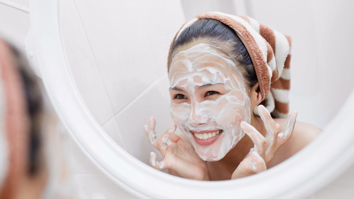 Manfaat dan Tips Gunakan Masker Yogurt untuk Tipe Kulit Iritasi - Lifestyle Fimela.com