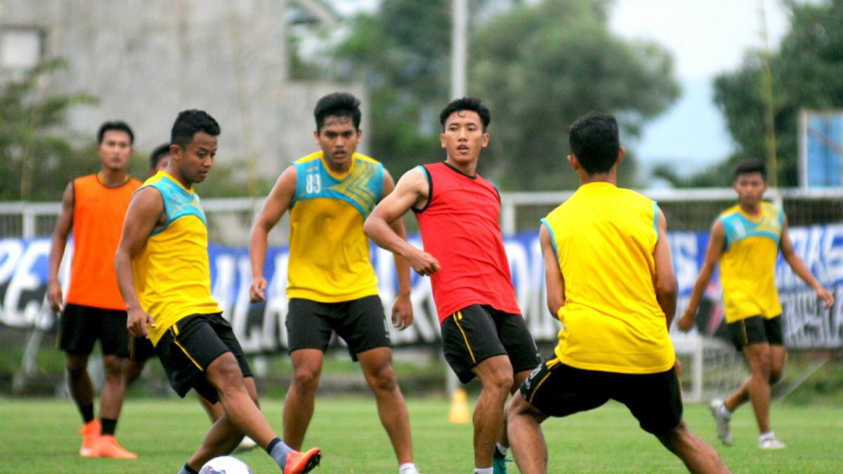 Bustomi Bakal Menjadi Pemain Penting Arema Musim Depan