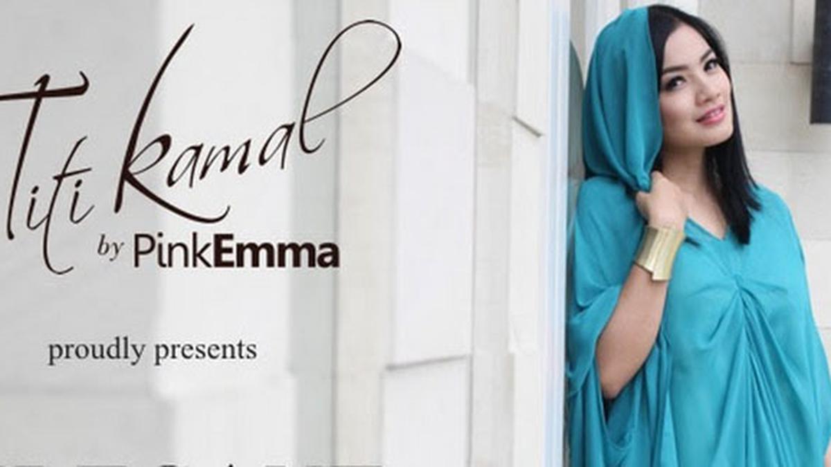 Titi Kamal Luncurkan Lini Busana Lebaran Bersama PinkEmma