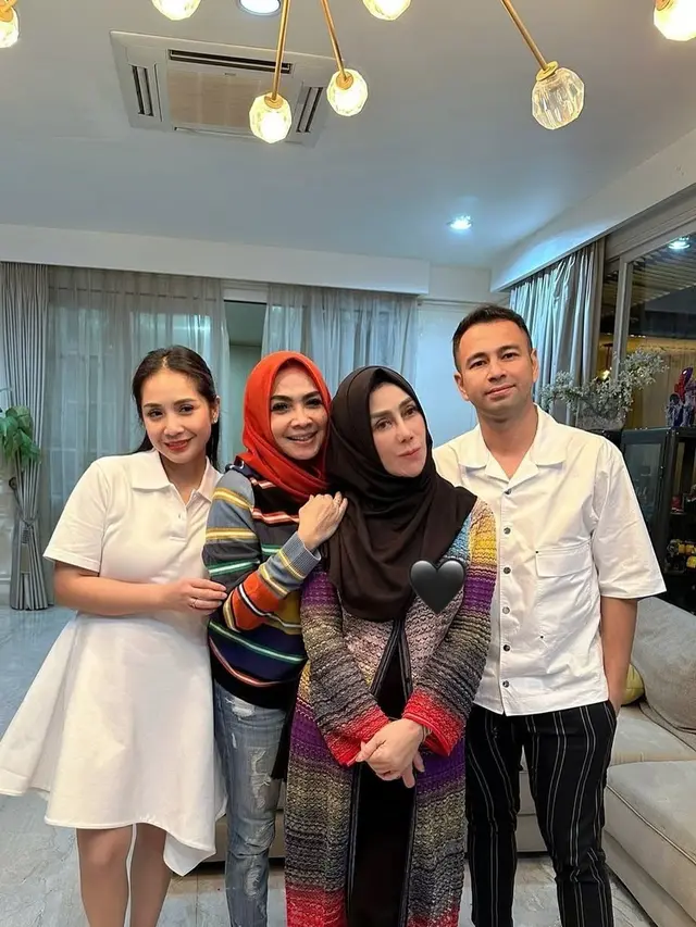 Raffi Ahmad Beri Ungkap Rasa Syukur dan Doa yang di Ultah Mama Amy - Hot Liputan6.com