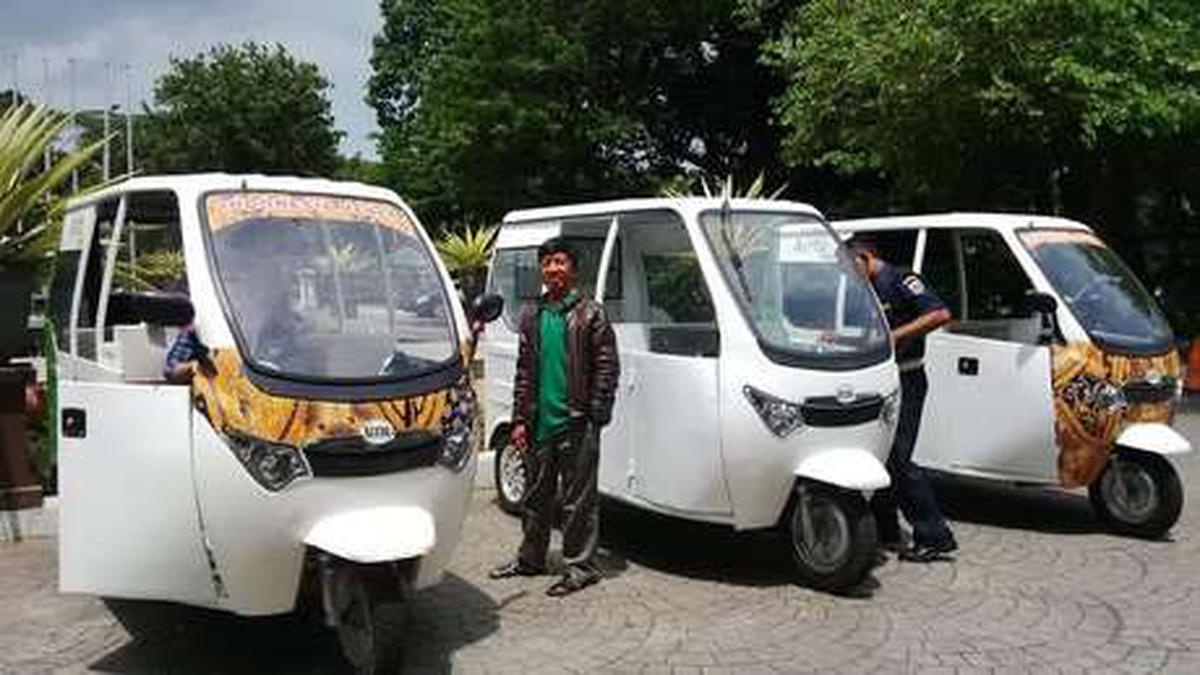 Wow, Bajaj Listrik Direspons Baik Masyarakat Jakarta - Citizen6 ...