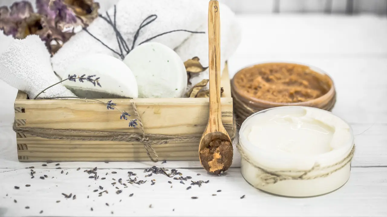 3 Resep Lulur Tradisional dari Dapur yang Bisa Dipakai di Rumah, Mudah ...