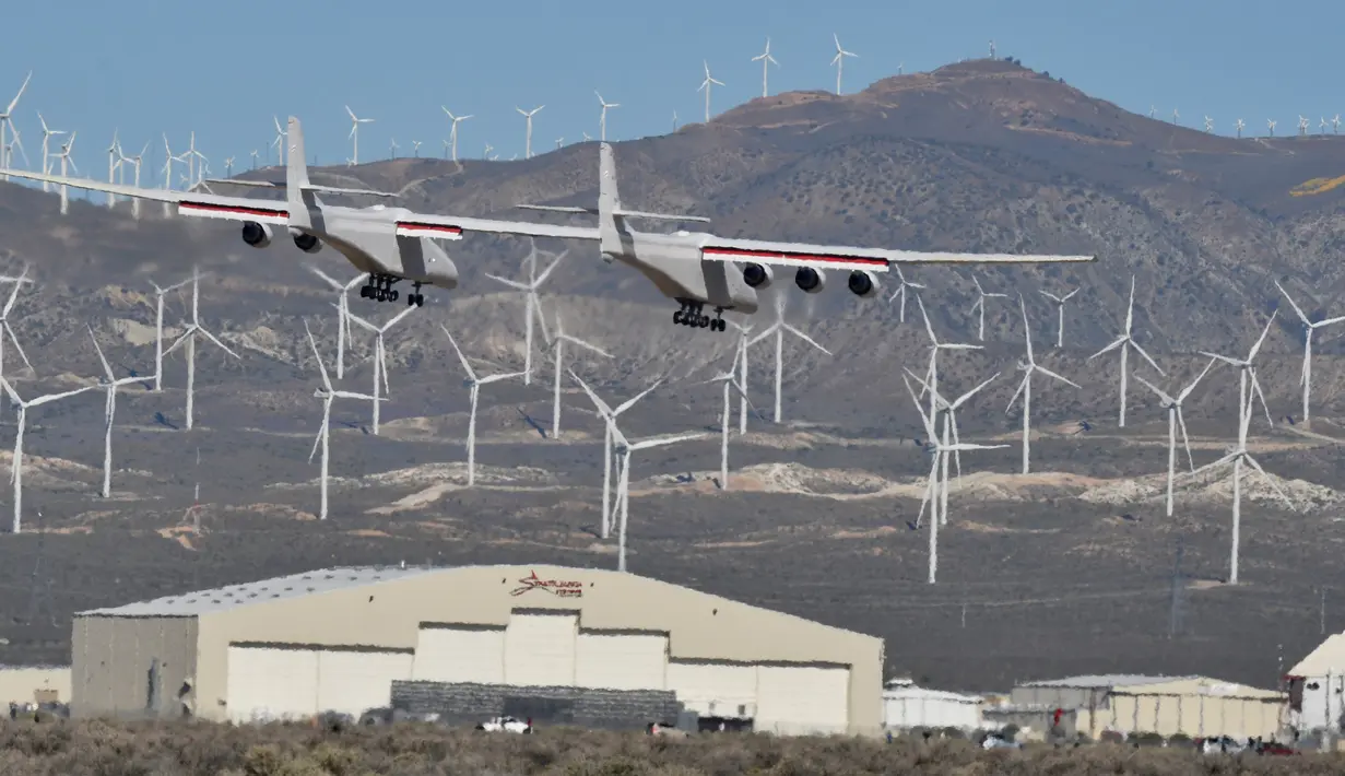 FOTO: Penampakan Pesawat Terbesar di Dunia Mengudara Pertama Kali ...