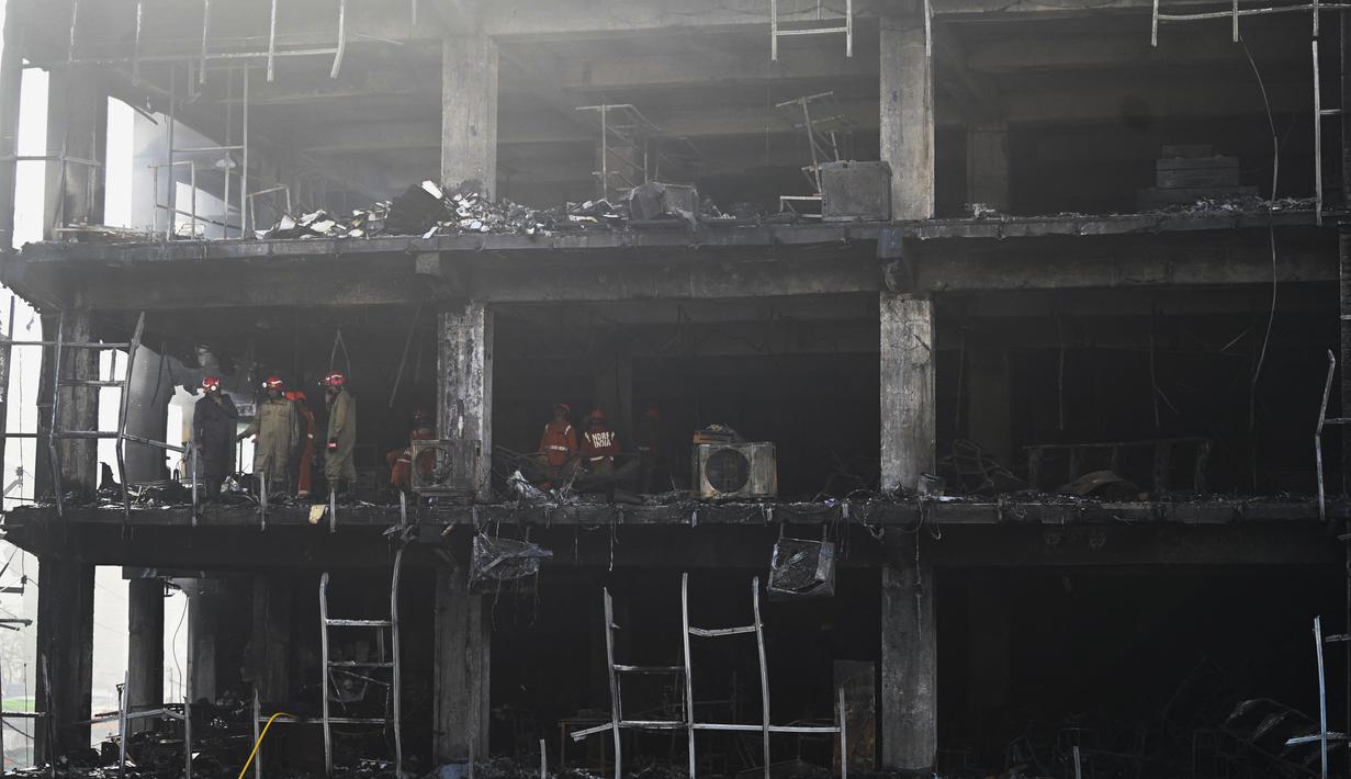 FOTO: Setelah Api Padam di Gedung Perkantoran India - Foto Liputan6.com