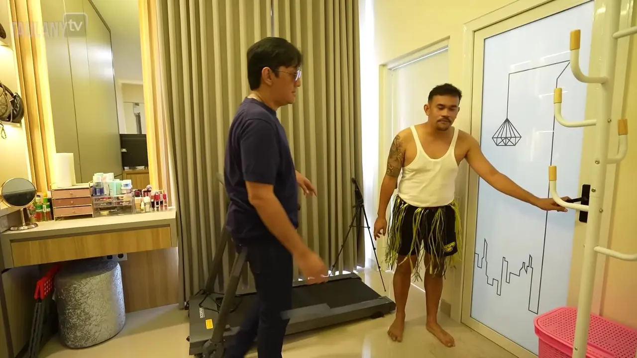 6 Potret Rumah Baru Ebel Cobra yang Minimalis dan Mewah, Desain ...