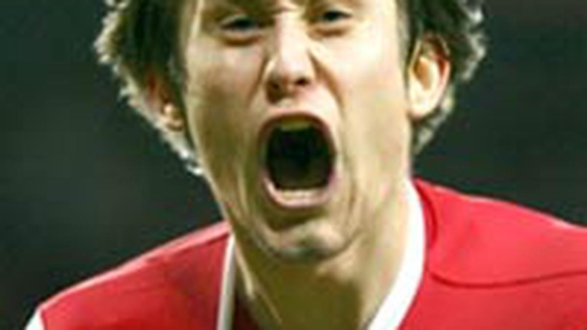 Wenger: Rosicky Akan Tebar Ancaman - Bola Liputan6.com