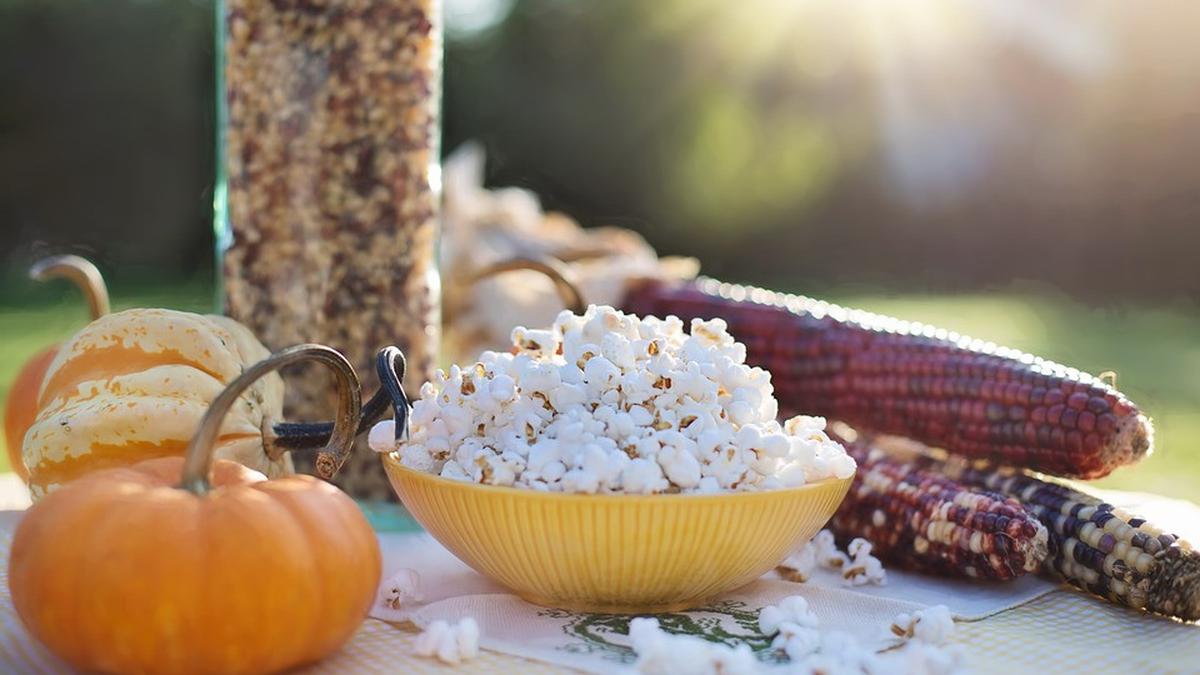 Asal mula terciptanya popcorn, camilan renyah yang identik dengan bioskop