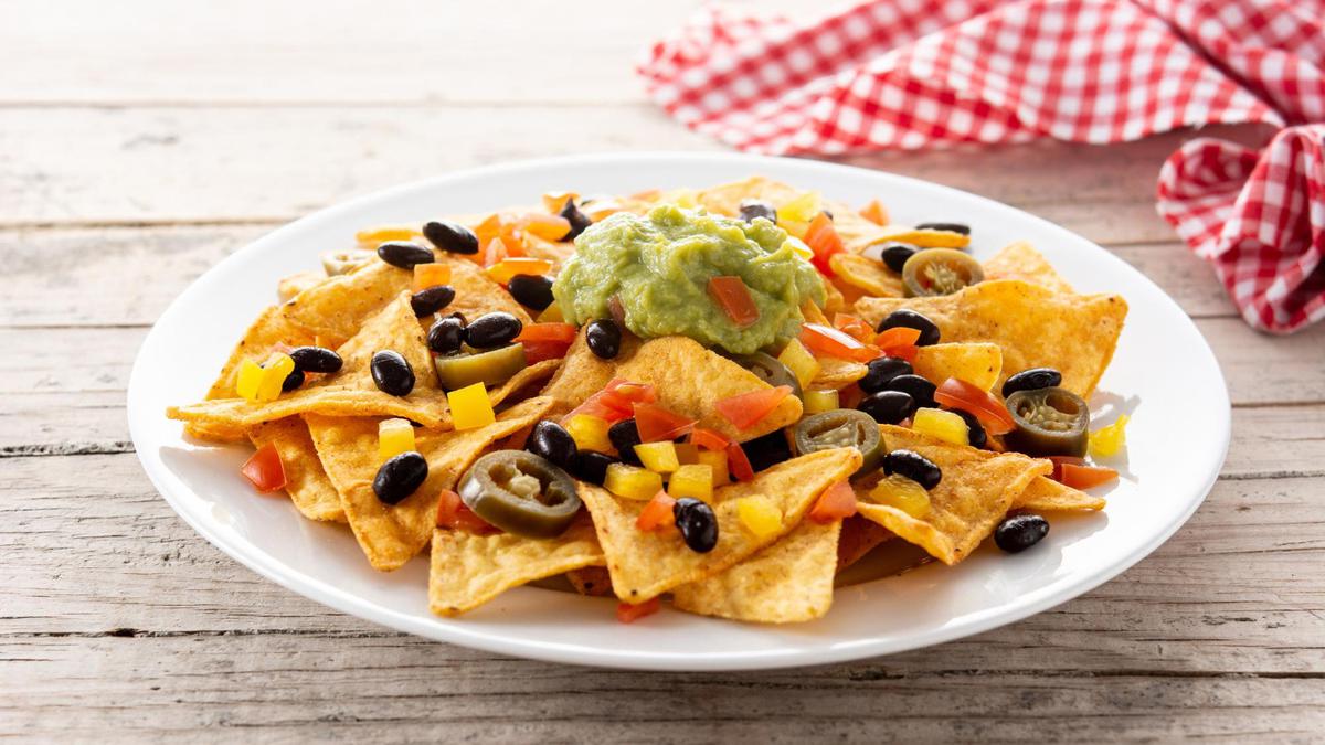 How to Make Nachos at Home and Tips So It's Not Soggy