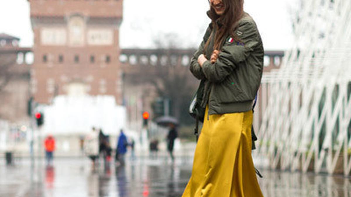 Ini Model Rok yang Banyak Dipakai Sepanjang Fashion Week - Fashion ...