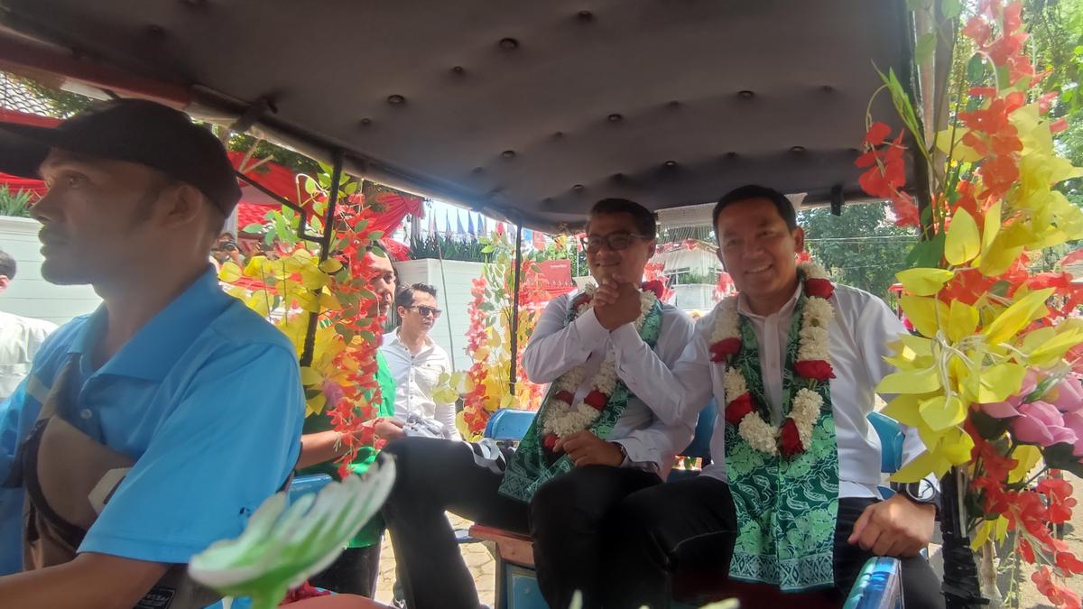 Ingin Beda, Pasangan Dr Raendi Rayendra - Eka Maulana Daftar KPU Kota ...