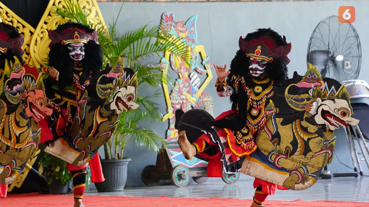 Serunya Lomba Jaranan Buto Cilik di Banyuwangi, Pakaian Gagah ala ...